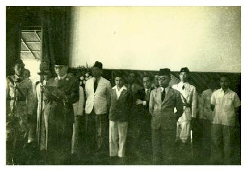 Sejarah Upacara Bendera HUT RI Pertama 17 Agustus 1946 di Yogyakarta Sejarah Upacara Bendera HUT RI Pertama 17 Agustus 1946 di Yogyakarta